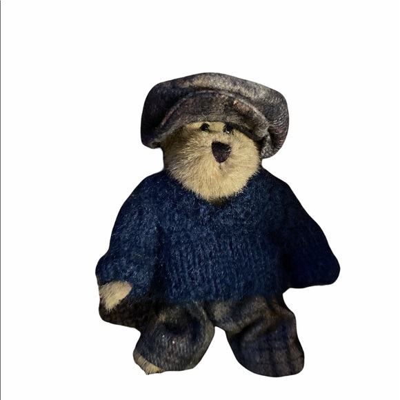 Boyds Bears | Accents | Boyds Bears Friends Chase Bearimore | Poshmark